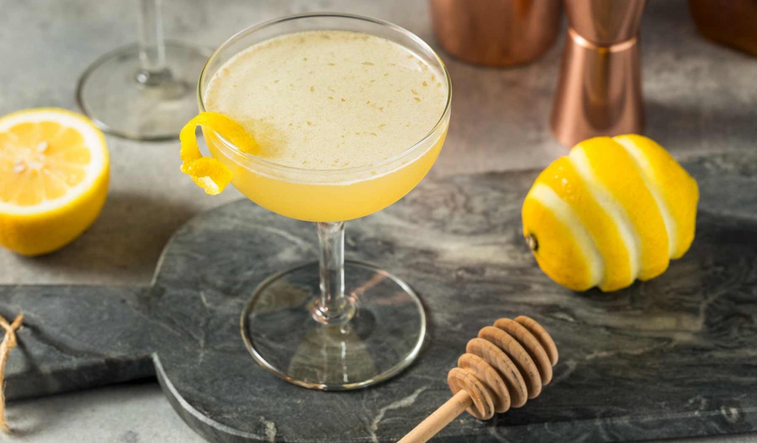 The No1 Bees Knees Cocktail, The Ultimate Summer Gin Delight