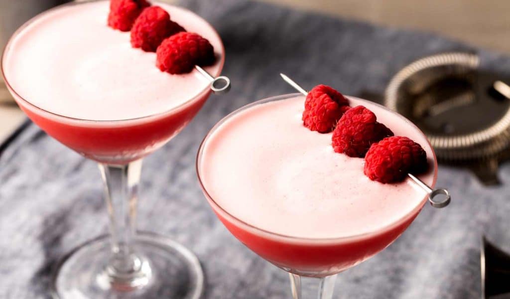 Clover Club Cocktail: A Classic Reimagined with Welsh Spirit